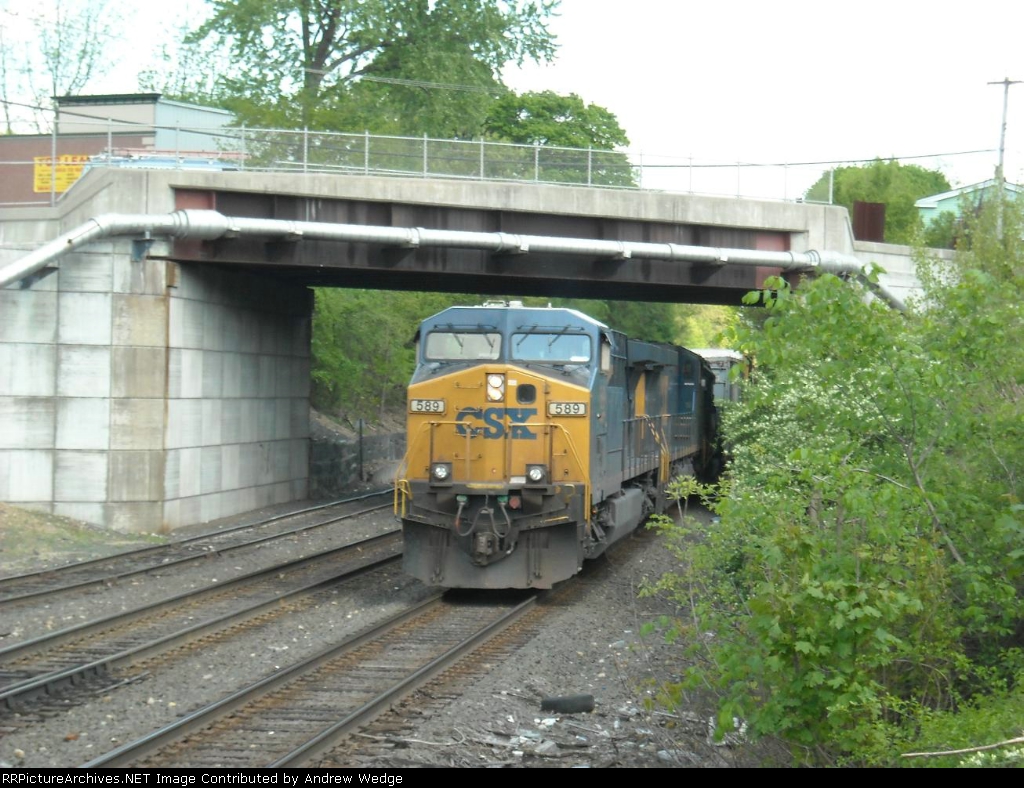 CSX 589